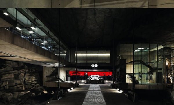 The Terrific Minimalism of Batman’s Batcave: A Look at Batfleck’s ...